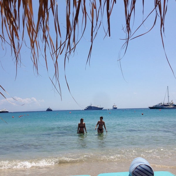 Ψαρρού (Psarou Beach) - 68 tips from 3207 visitors