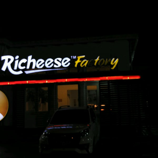 Richeese Factory - Fast Food Restaurant