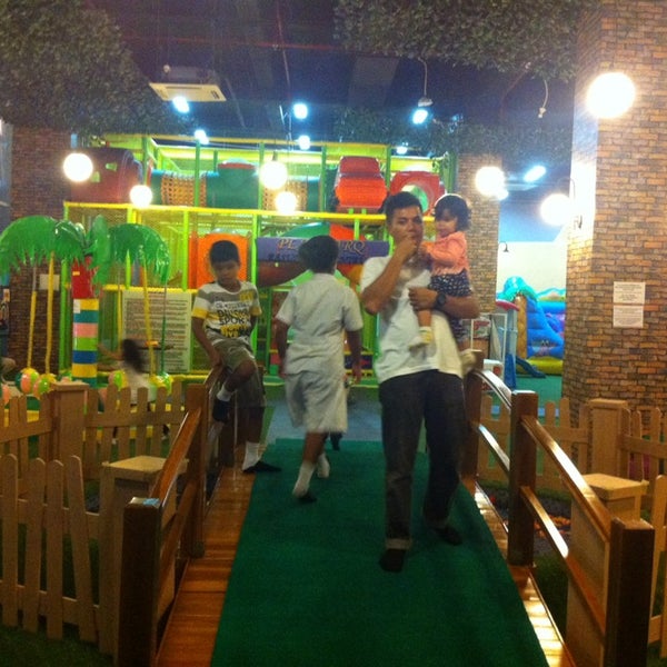 PLAYPARQ Epicentrum Walk - Jakarta Selatan - Jakarta, Jakarta