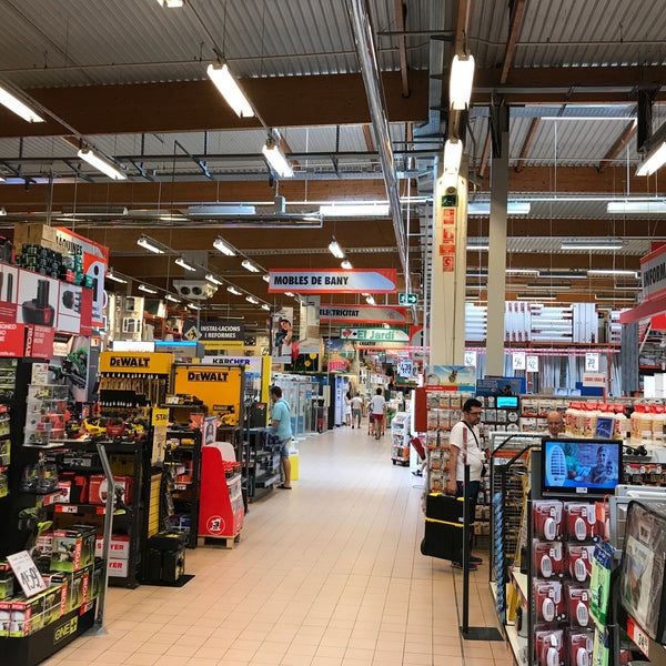 Bauhaus - Hardware Store