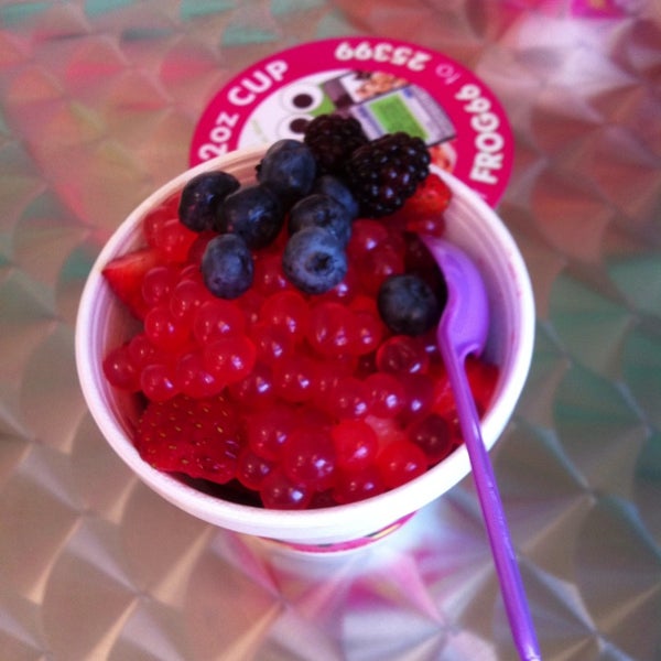 Sweet Frog Premium Frozen Yogurt (Now Closed) - Frozen Yogurt Shop in ...