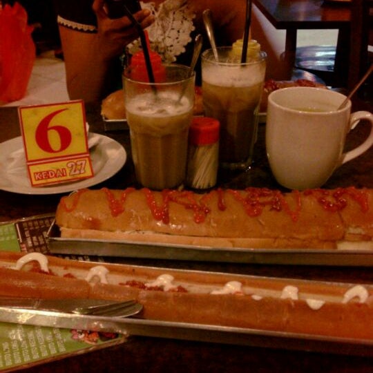 Burger Buto (Kedai 27) - Burger Joint in Malang