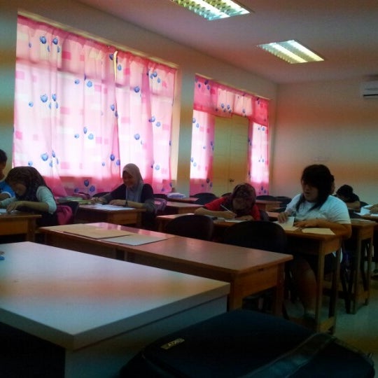 SMK TRUSAN, LAWAS - Lawas, Sarawak