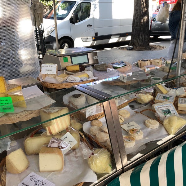 Photos at Marché de Grenelle - Market in Grenelle