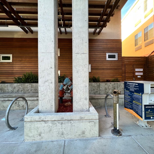 West Branch Library - Library in West Berkeley
