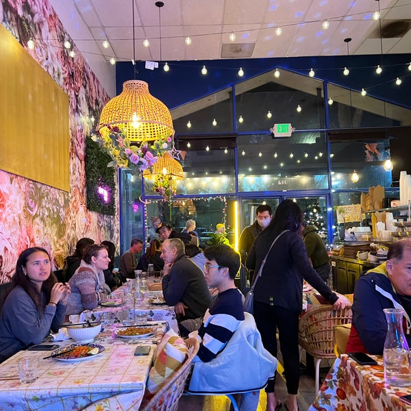 Thai Table | Cabinets Matttroy