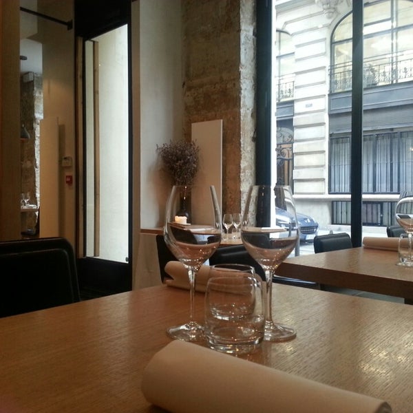 Saturne (Now Closed) - French Restaurant in Paris