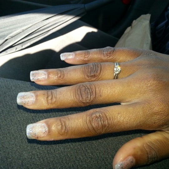 DC Nails - Nail Salon in Warren