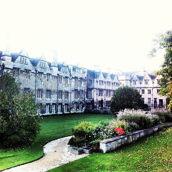Merton College - University