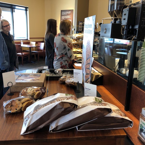 Saint Louis Bread Co. - Bakery in Fenton