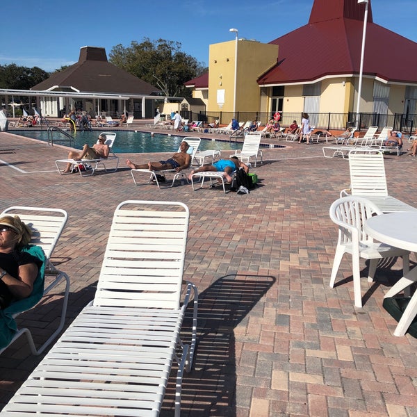 Barefoot Bay Pool Lounge - 1 tip