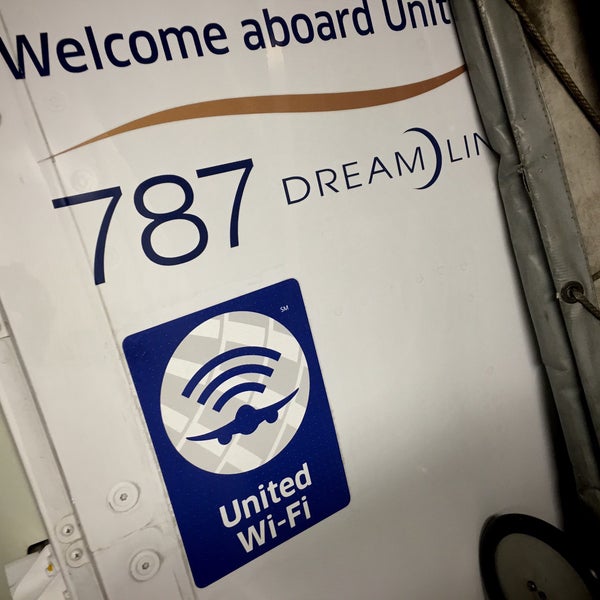 Gate C16 - 9 tips from 814 visitors