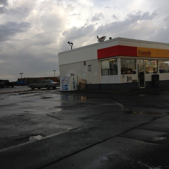 Shell - Fuel Station in Dayton