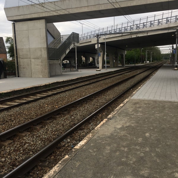 Station Kiewit - Rail Station