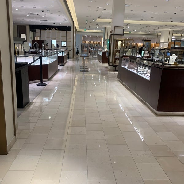 Photos at Neiman Marcus - Downtown San Francisco-Union Square - 61 tips