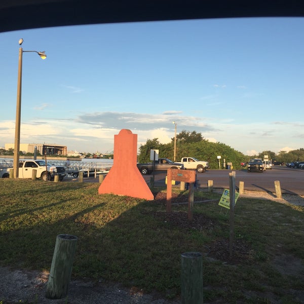 Gandy Boat Ramps - Harbor or Marina in Tampa
