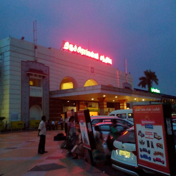 Tiruchirappalli Railway Junction - Train Station in Trichy
