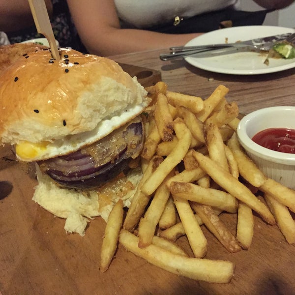 I Am Cafe - Café in Central Region