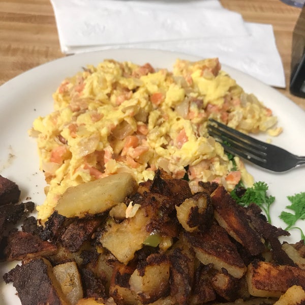 Mort's Delicatessen - Tarzana - 14 tips