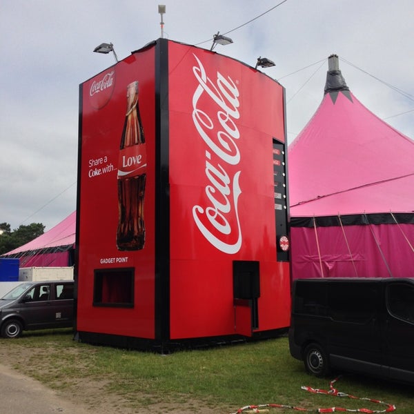 Coca-Cola Happy Vending Machine - Bar