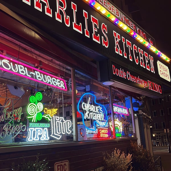 Charlie's Kitchen - Harvard Square - 168 tips