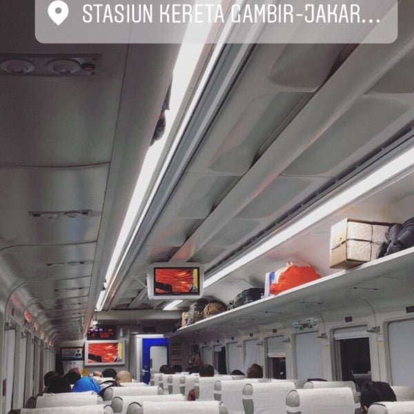 KA Sembrani - Train in Jakarta Pusat