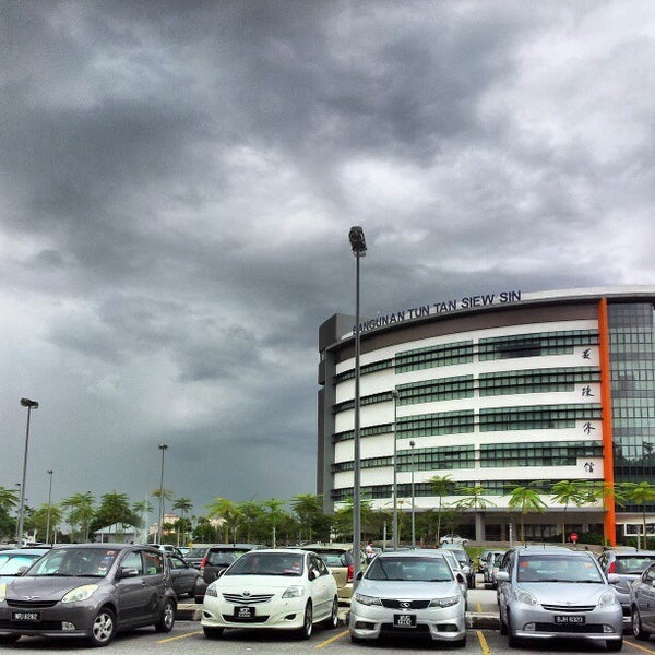 TARC Bus Stop - College and University in Universiti Tunku Abdul Rahman