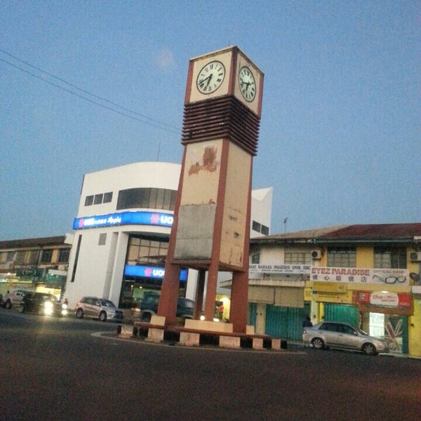 Menara Jam Tuaran / Clock Tower - Monument