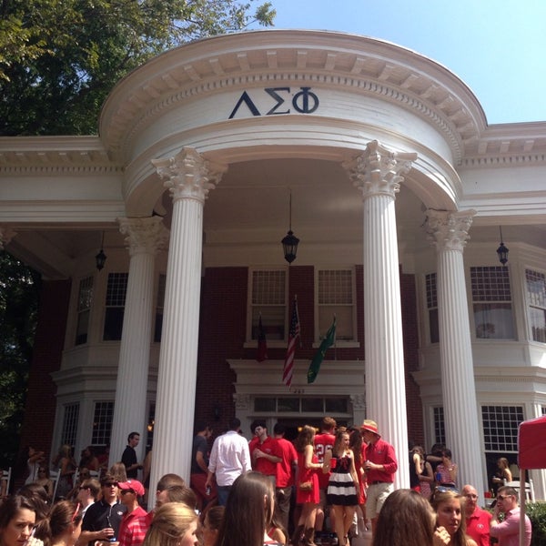 Delta Sigma Phi Fraternity House