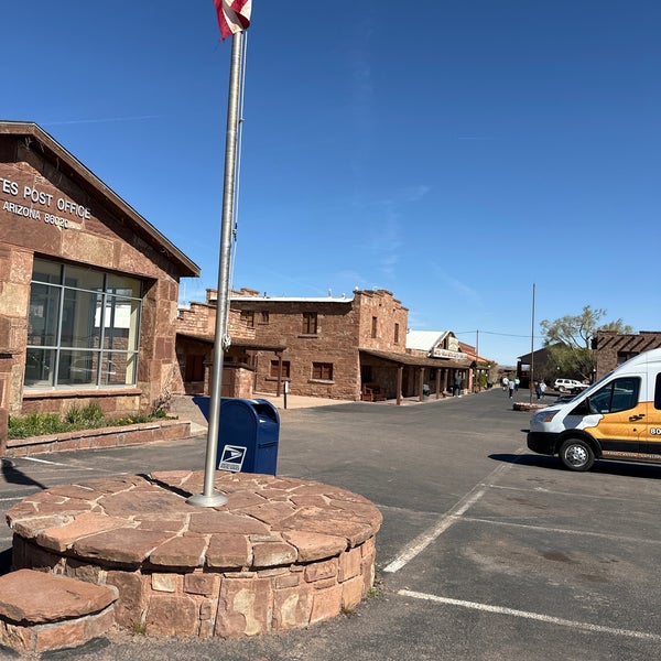 Cameron Trading Post - 54 Mouth North Hwy