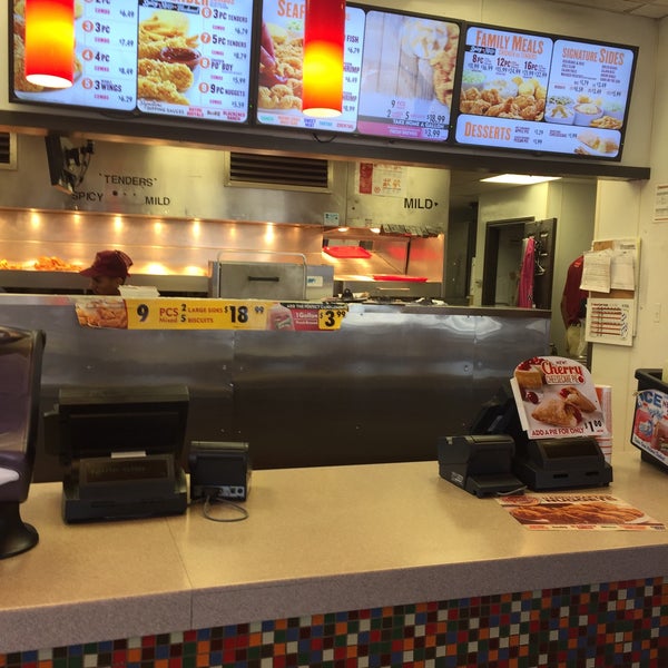 Popeyes Louisiana Kitchen - Fried Chicken Joint in Western Laredo