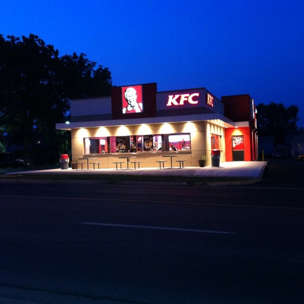 KFC - 86 Dundas Street East