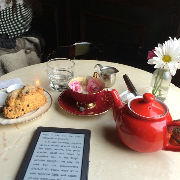 Photos at Salon de thé Cardinal / Cardinal Tea Room - Mile-End ...