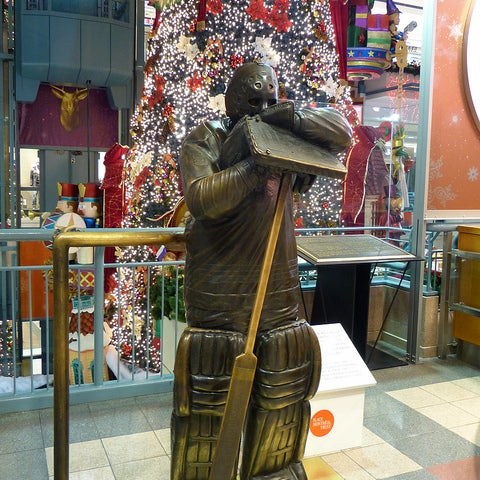 Photos at Ken Dryden Statue - Ville-Marie - Montréal, QC