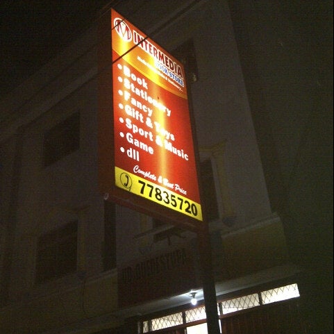 Toko Buku Intermedia Depok - Bookstore