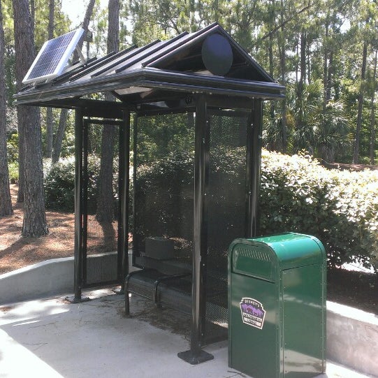 Wilderness Lodge Bus Stop - 4 tips from 1210 visitors