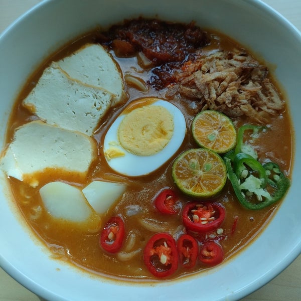 Cafe Sepuloh - 10th Floor MOF Inc Tower Platinum Park