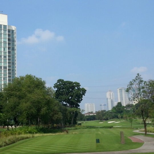 Senayan Golf Course - Jl. Asia Afrika Pintu 9 Senayan