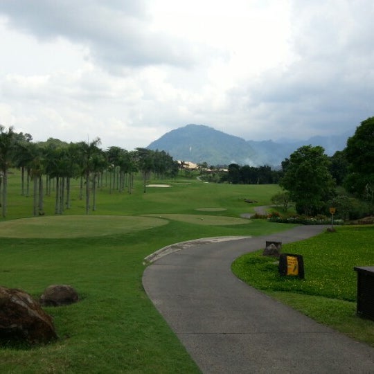Sentul Highlands Golf Club - 39 tips from 1582 visitors