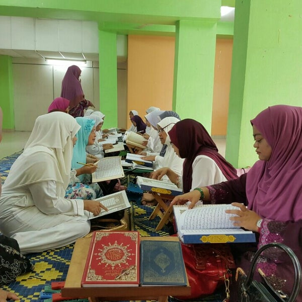 Photos at Flat Ppr Kg Muhibah - Taman Overseas Union Garden - Kuala ...