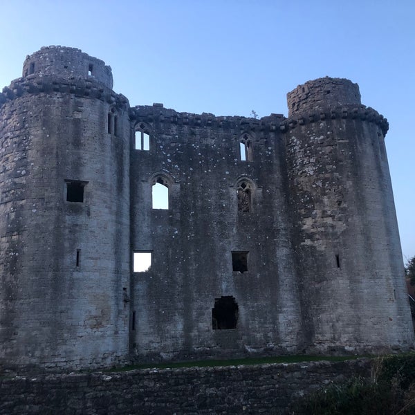 Nunney Castle - Castle