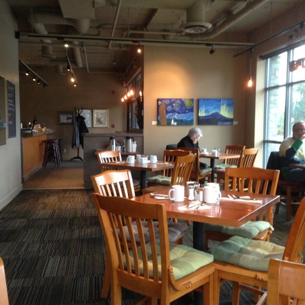 Calvin's Cafe (Now Closed) - American Restaurant in North Vancouver