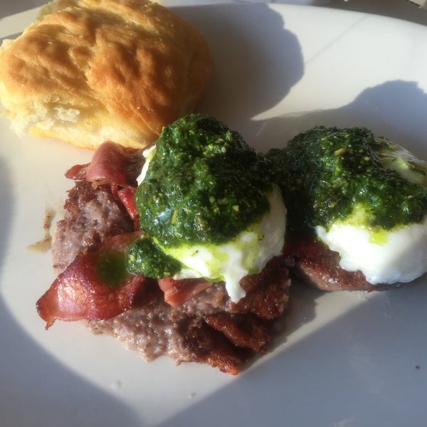 Over Easy - Breakfast Spot in Red Mountain