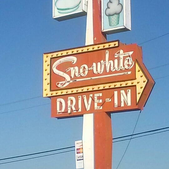 Sno-white Drive-In - Fast Food Restaurant in Riverbank