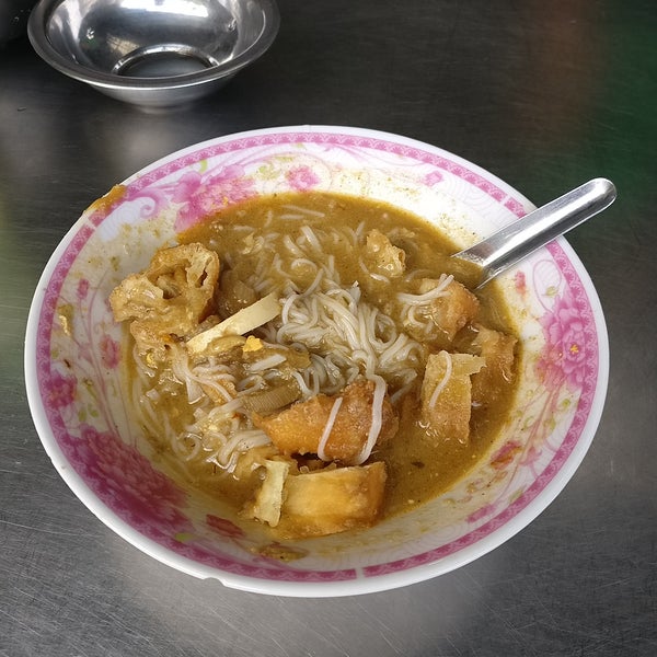 တင်တင် မန်ု့ဟင်းခါး Tin Tin Aye Mohinga - Yankin - Yangon, Yangon Region