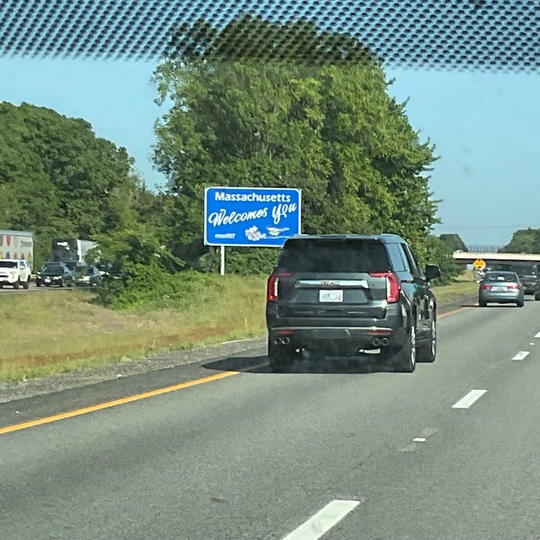 Massachusetts/Rhode Island Border - Seekonk, MA