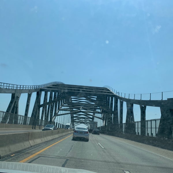 Delaware River-Turnpike Toll Bridge - 18 tips from 4020 visitors