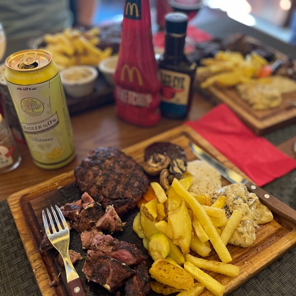 Black buffalo steak house - Restaurant