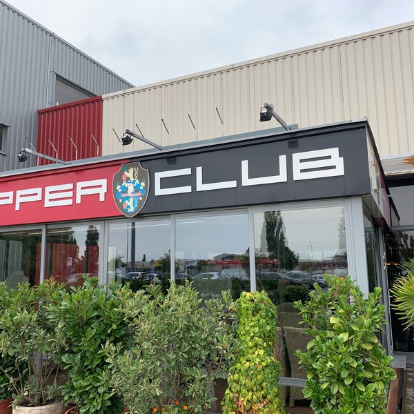 Topper Club - Café