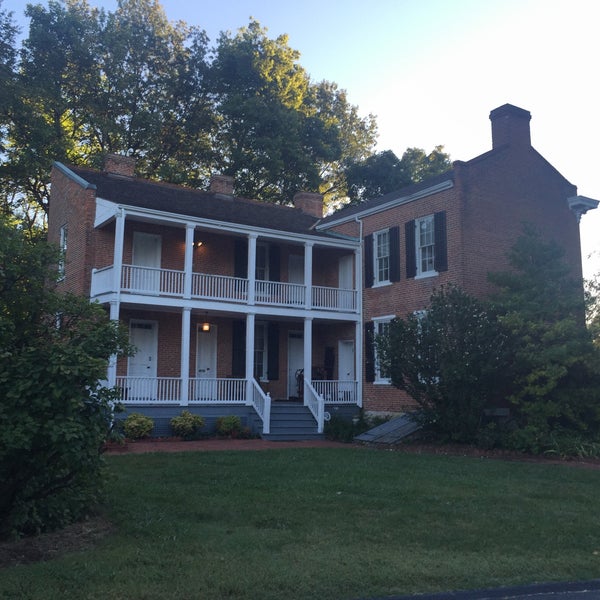 Hawken House - Webster Groves, MO